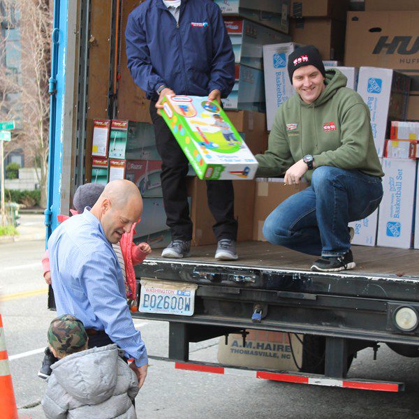 Seattle Moving Company | About Us | Neighbors Relocation Services